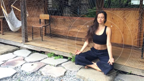 A sneak-peek into a yoga teacher's life: Easy-peasy tips to keep your ...